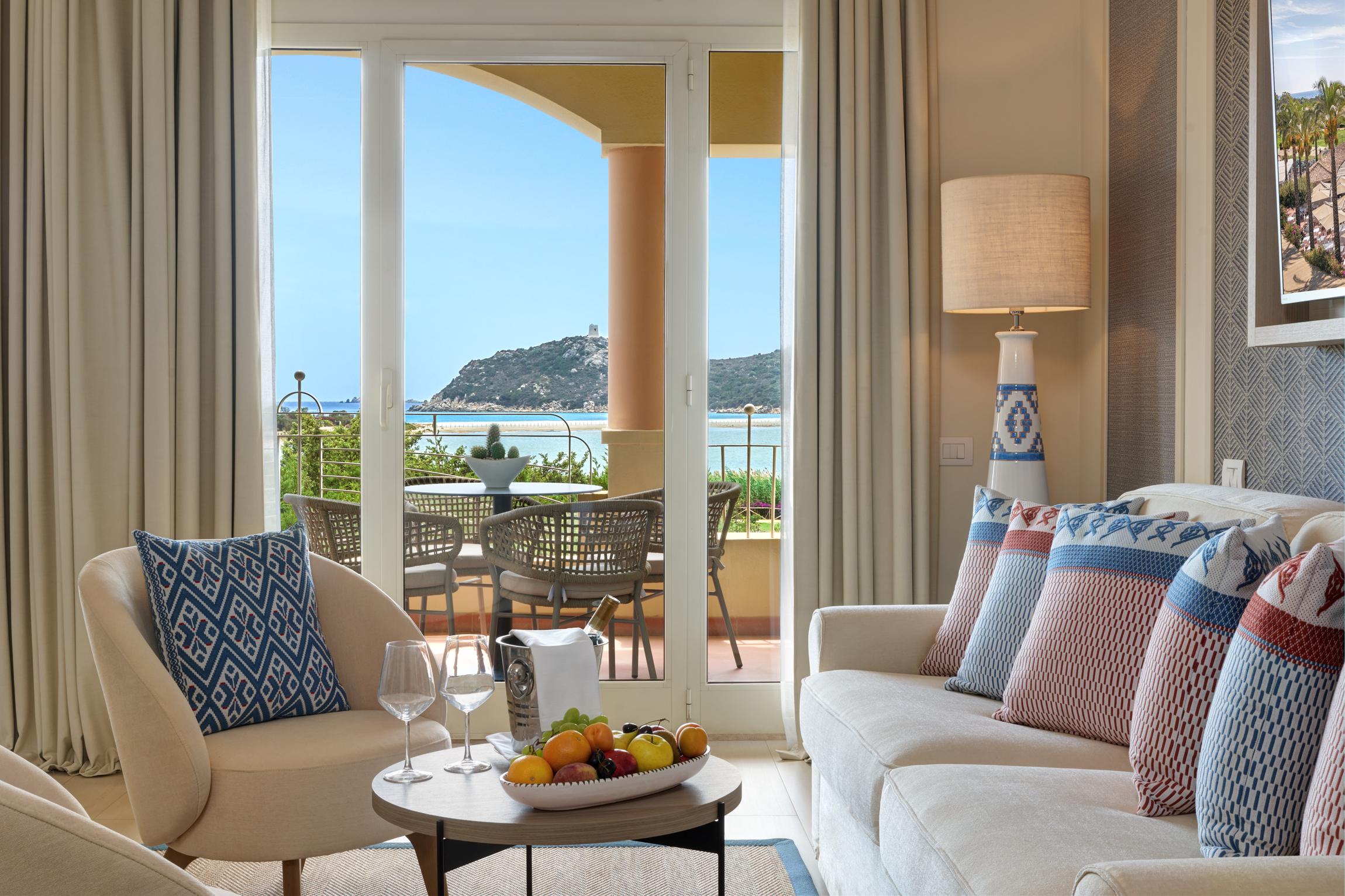 Luxury hotel rooms and suites in Sardinia | Almar Timi Ama
