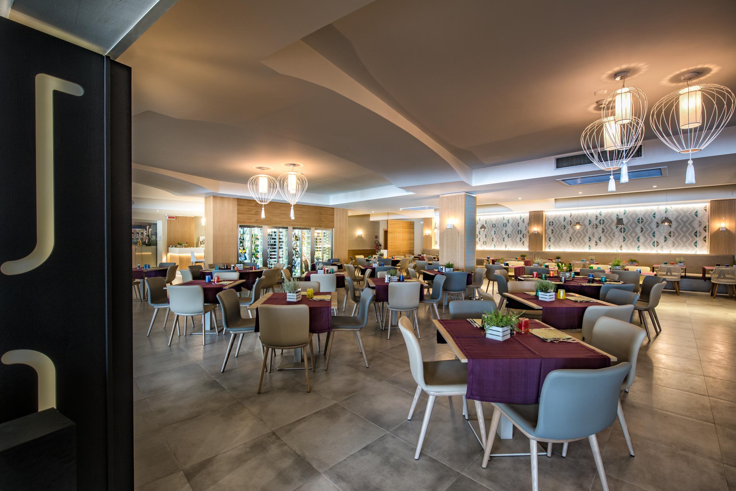 La Veranda: buffet restaurant in Villasimius | Almar Timi Ama